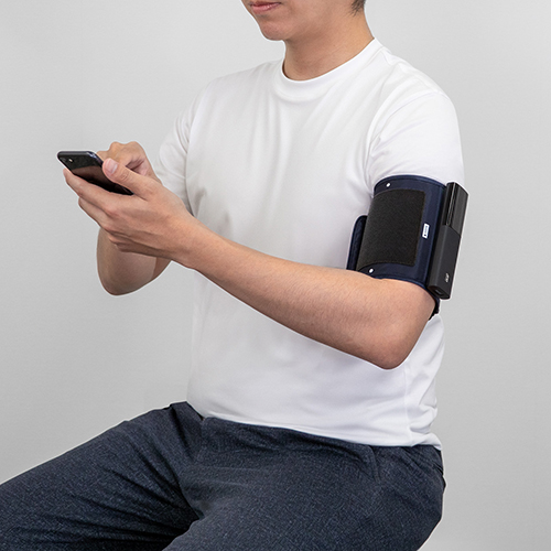 上腕式ホースレス血圧計｜Busicom Post
